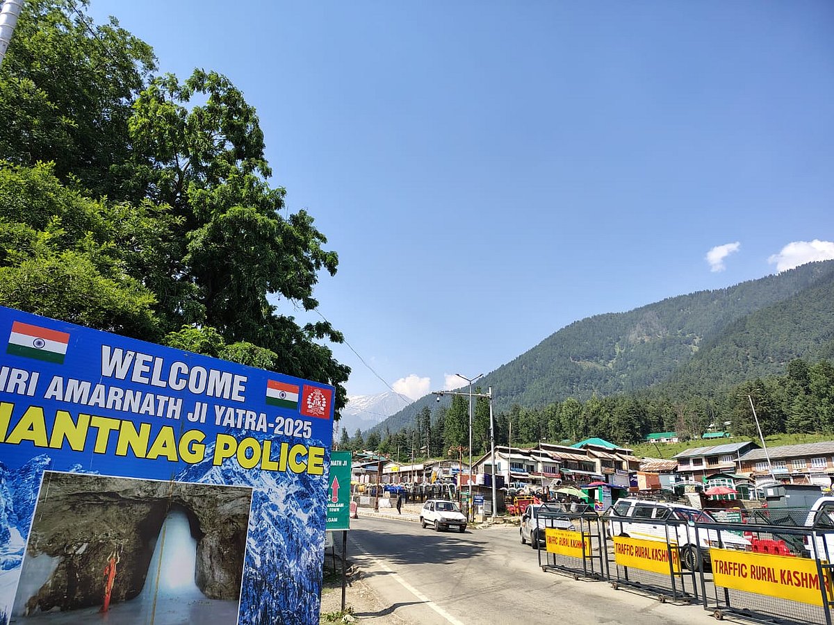 'Over Rs 200 Crore Loss': Tourism Eludes Kashmir's Pahalgam With Hotels Empty, Shops Shut