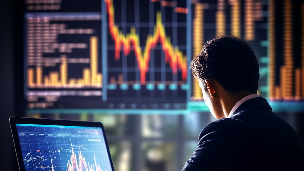 Geopolitics To Oil Logistics: Mazagon Dock Flags Heavy-Crude Tanker ...