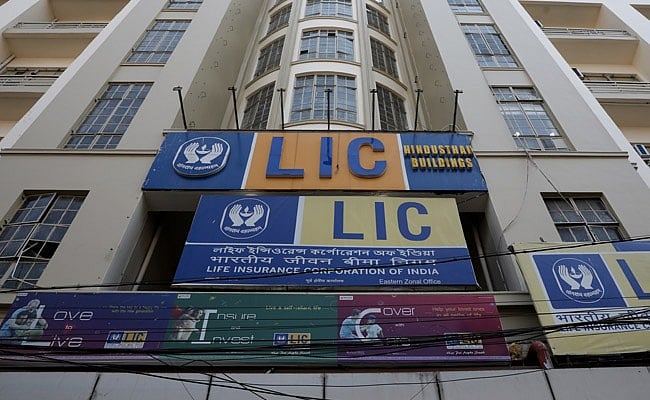 LIC's Public Offer Subscribed 1.79 Times On 5th Day Of Issue: 10 Points