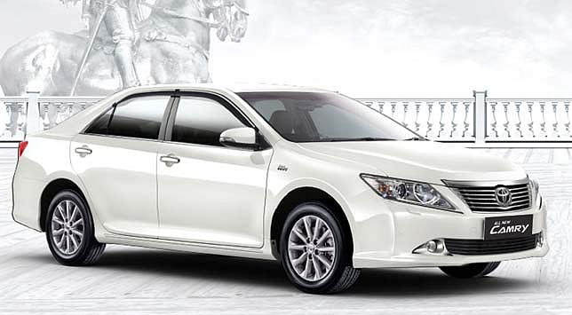 Toyota launches 7th-generation Camry starting at Rs 23.8 lakh