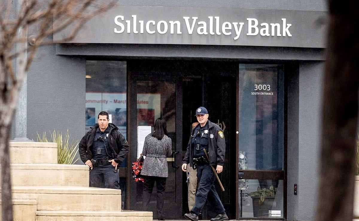 The SVB Crash Fallout: 5 Things You Must Do Now