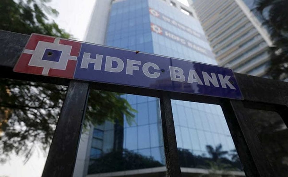 How To Change Registered Mobile Number Of Your HDFC Account At The ATM