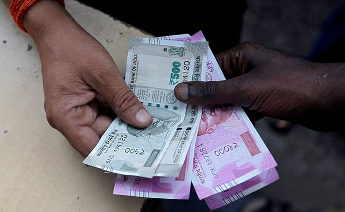 Rupee Could Remain Under Depreciation Pressure Due To Widening CAD ...