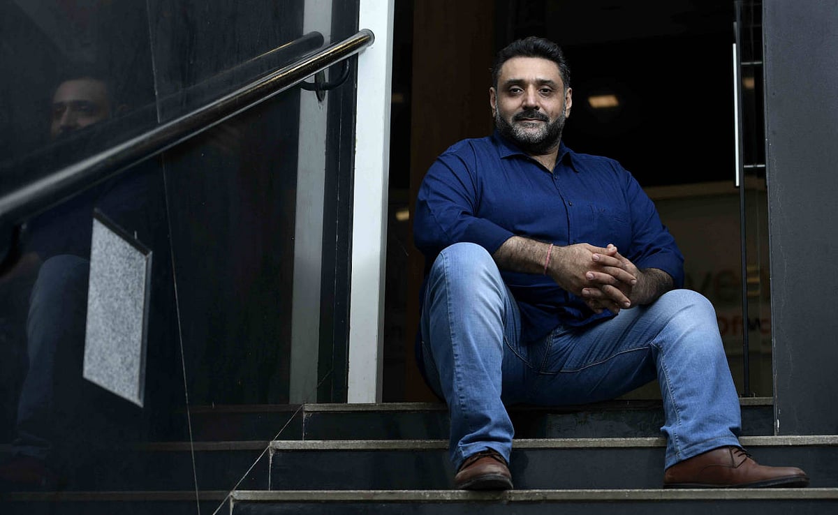 The Fable of plug, play and pay