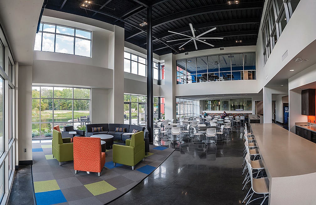 Architects Collaborate to Design New Tech Headquarters