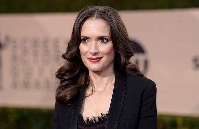 Overwhelmed with emotions: Winona Ryder welled up on the sets of ...