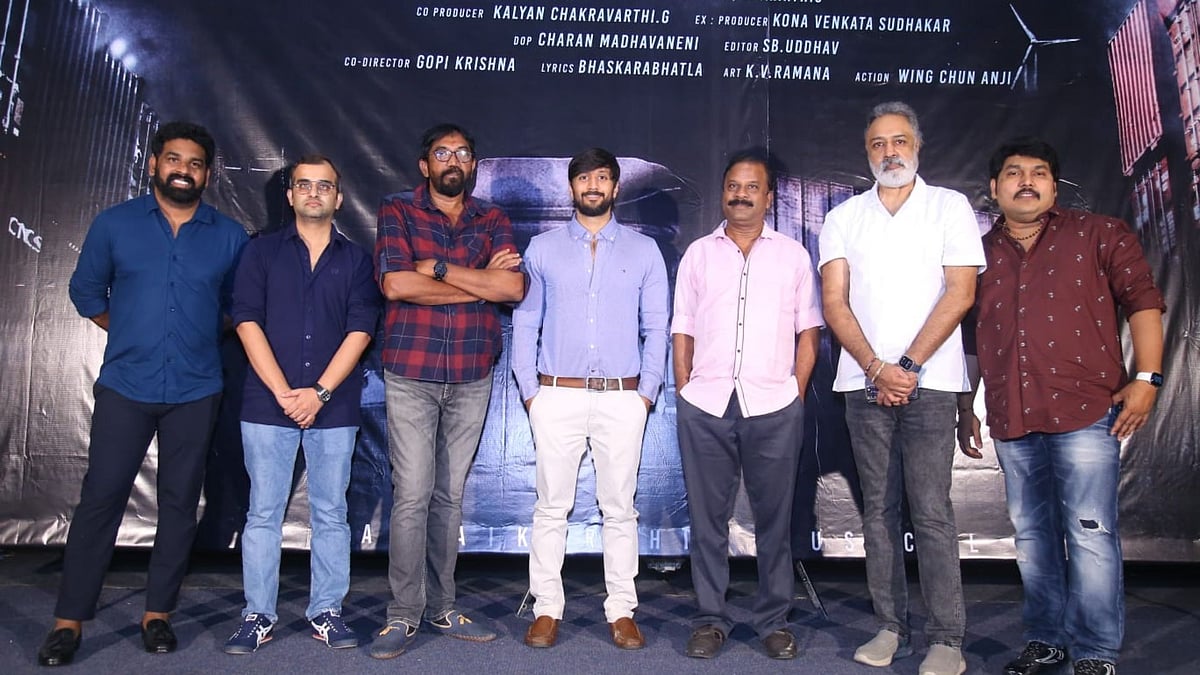 First look of 100 Crores unveiled