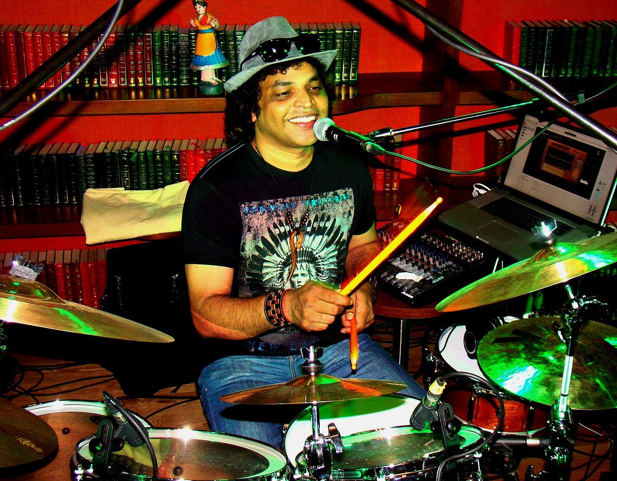 Suresh Peters: The man who sang Pettai Rap