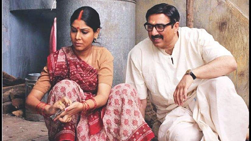 Mohalla Assi Review: Sunny Deol's action-less satire lacks punch