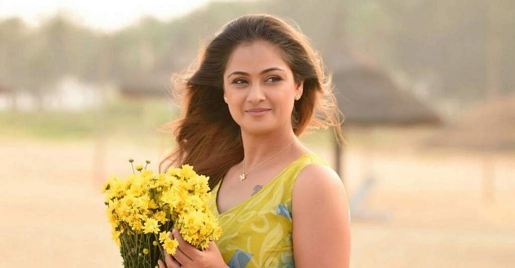 Simran to play a baddie in Seema Raja