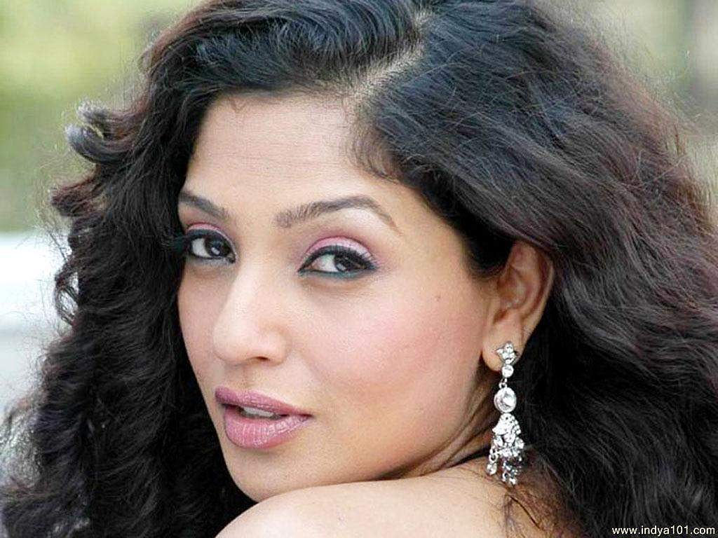 Suman Ranganath takes the plunge into full-length comedy