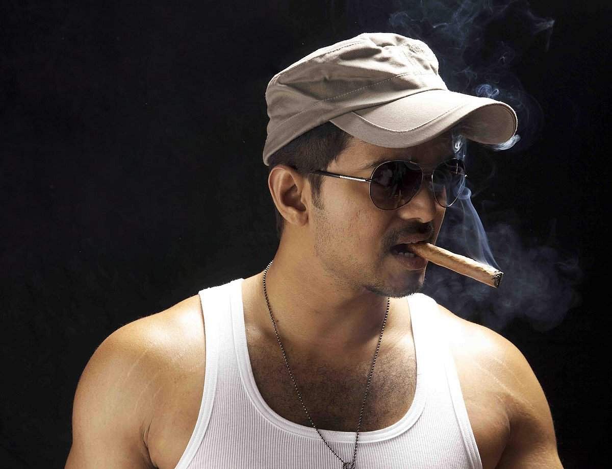 Thalapathy Vijay In Thuppaki