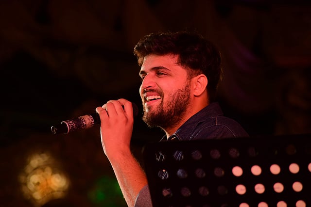 Nakul Abhyankar, this musician has no language