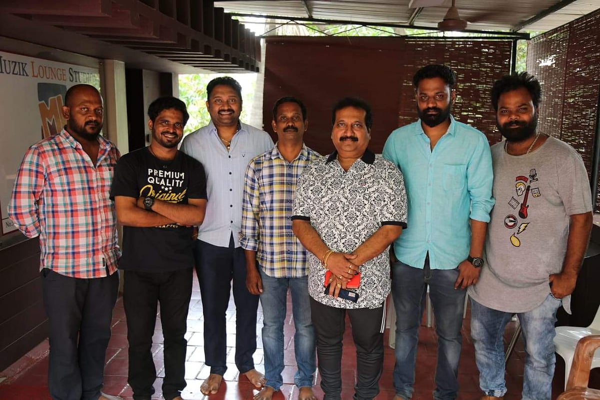 Singer Mano makes a comeback with Walter