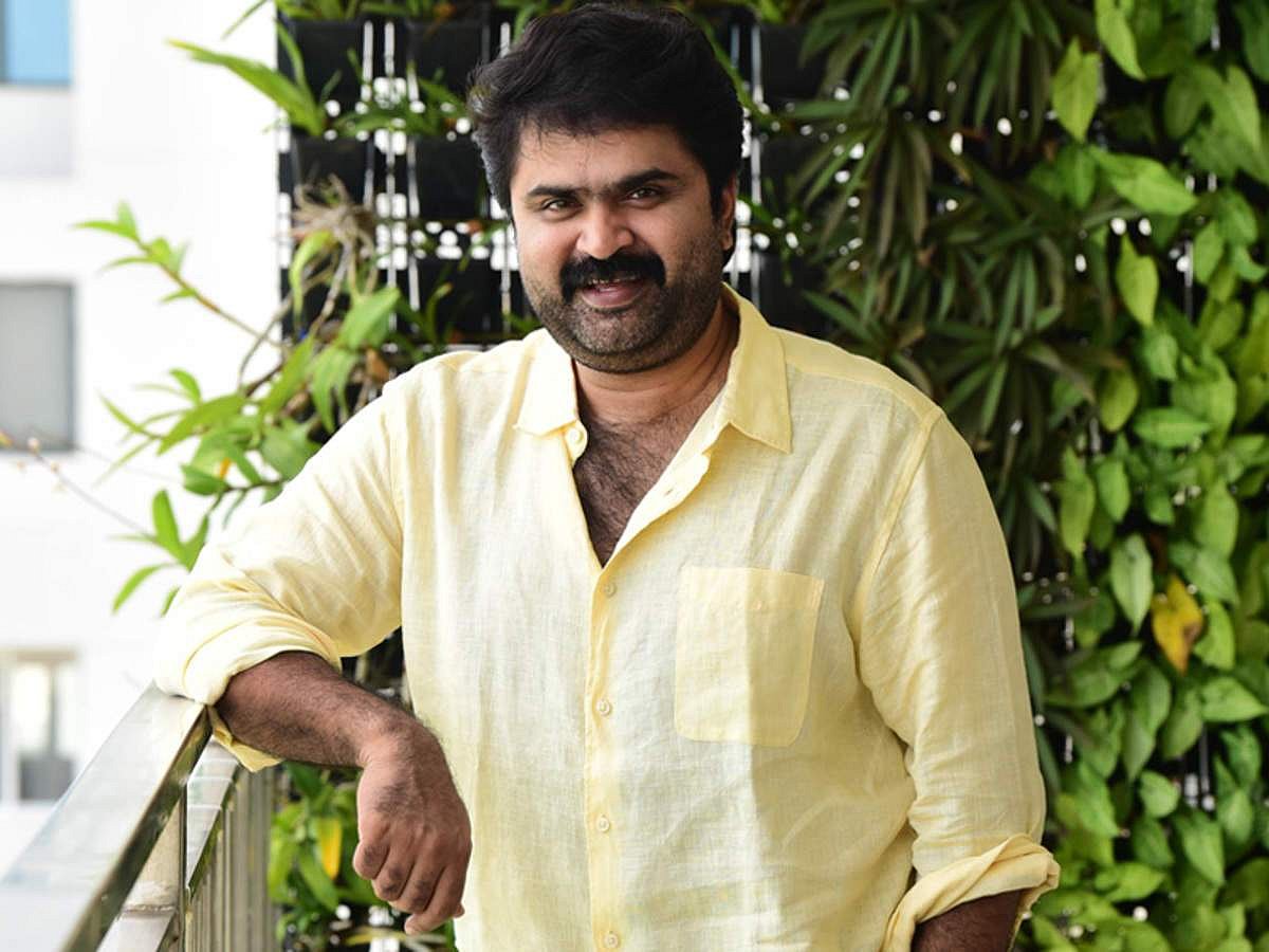 Anoop Menon hints at 'Cocktail' reunion