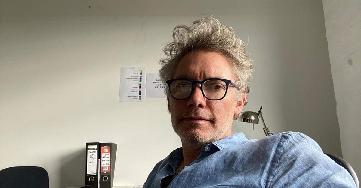 Kevin Macdonald to helm documentary on John Galliano