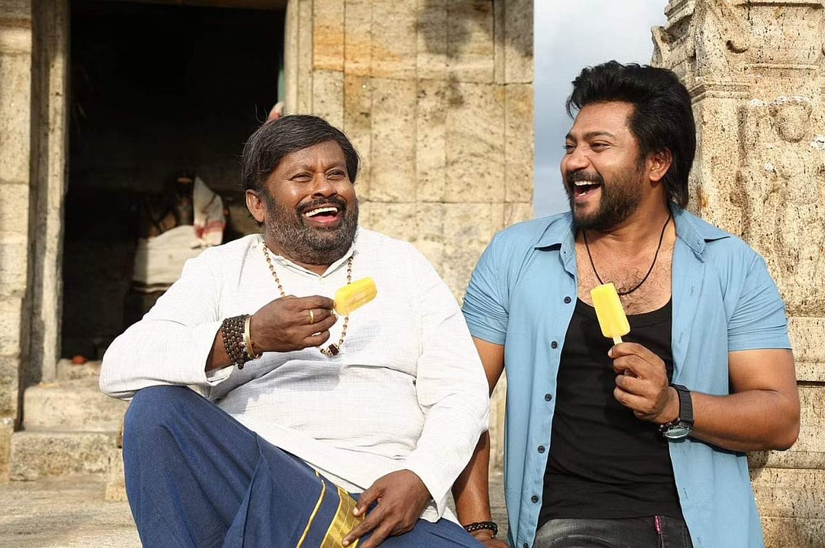 Actor Senthil begins dubbing for Thadai Udai