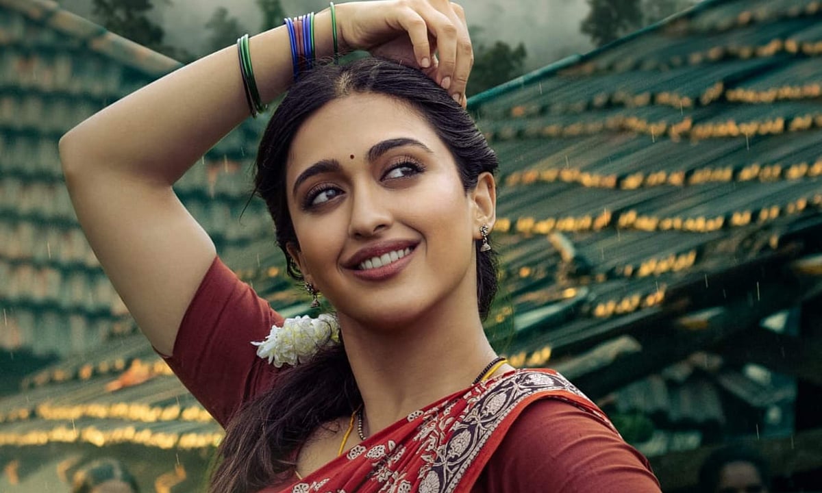 Gayatri Bhardwaj's character poster from Tiger Nageswara Rao out