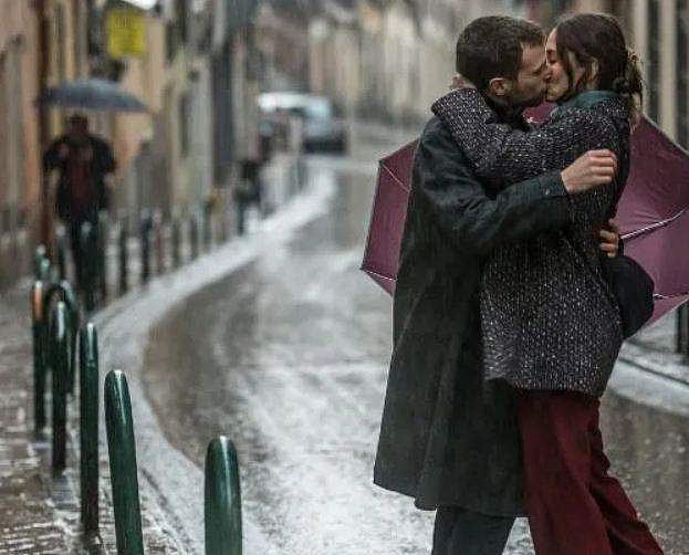 Love at First Kiss Movie Review: A derivative story that goes nowhere