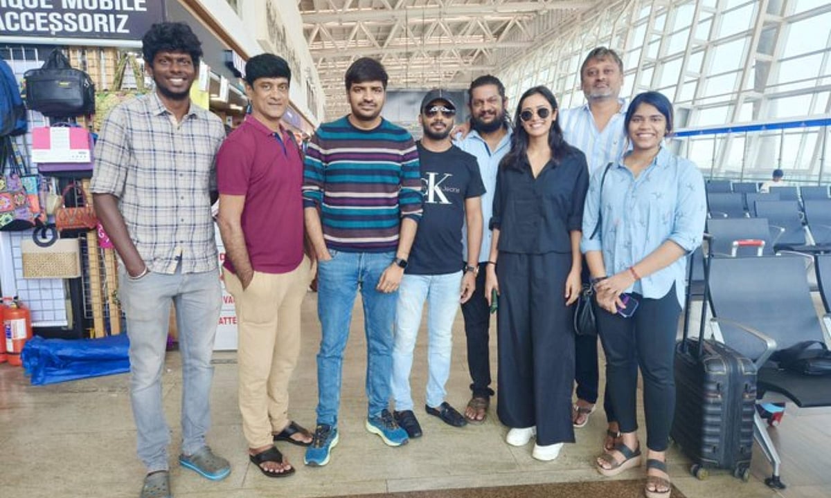 Sathish heads to Coimbatore for next schedule of Vithaikkaran