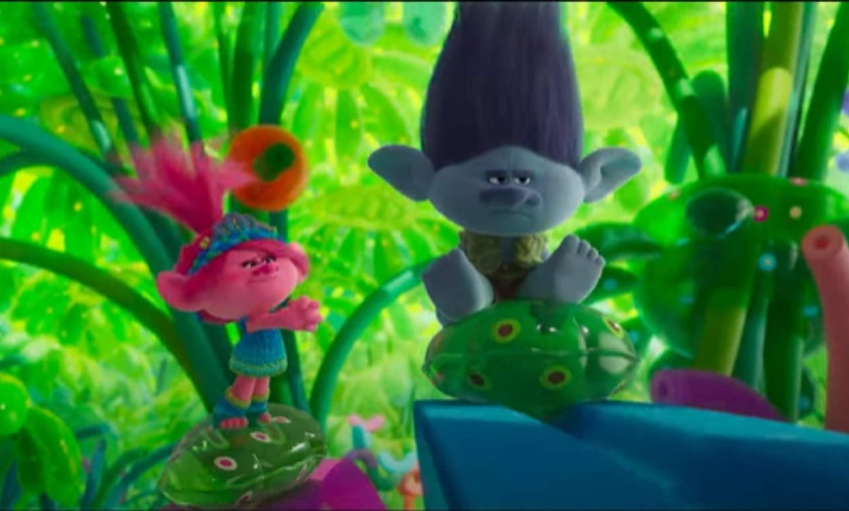 Here's the new trailer of Trolls Band Together