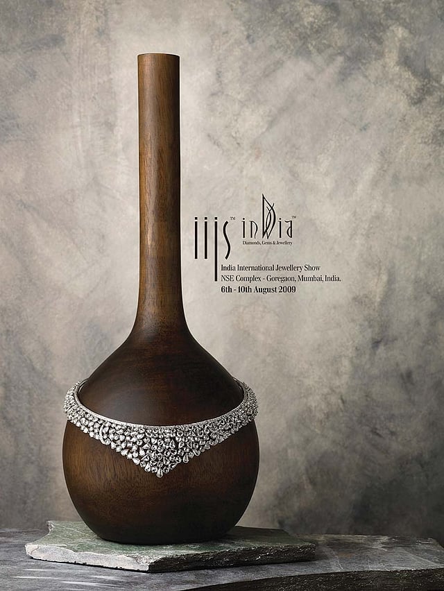 Clutter-free Design can be Clutter-breaking in Advertising