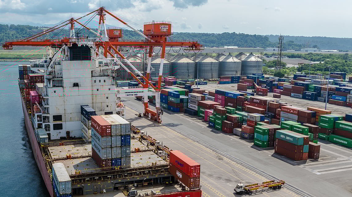 Subic terminal beefs up RTG fleet