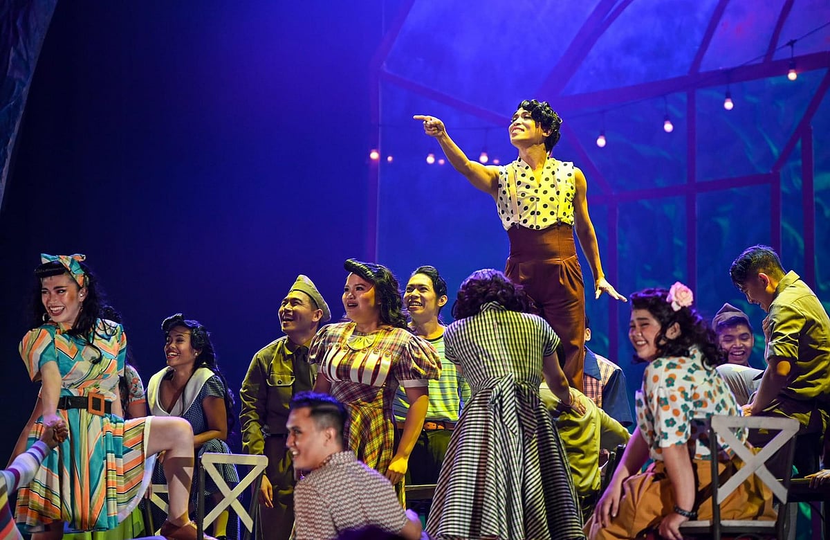 ‘Mula sa Buwan’ shines a refreshing light on current events