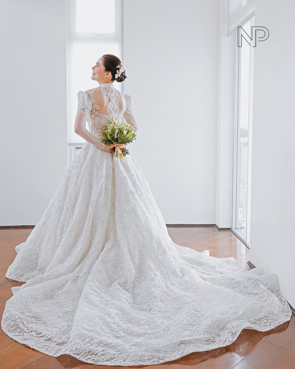 Jason Abalos and Vicki Rushton: Modern Filipiniana wedding