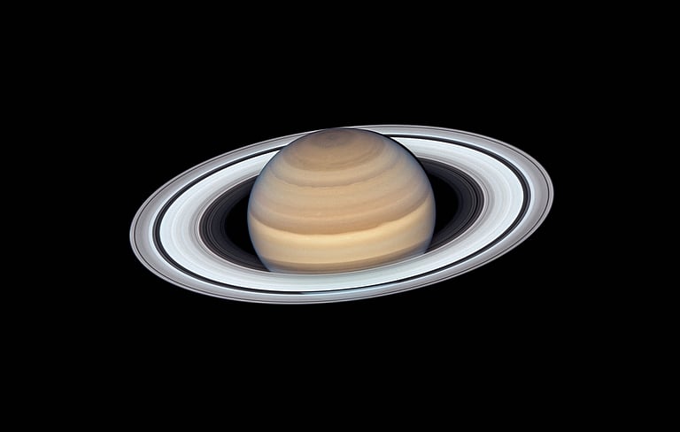 Saturn born without rings