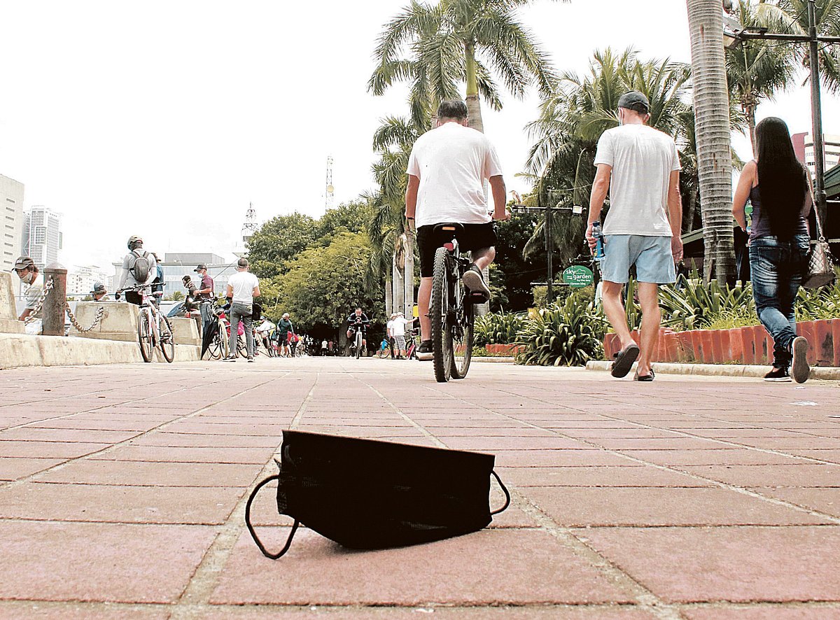 PAGSUSUOT NG MASK INDOORS, VOLUNTARY NA
