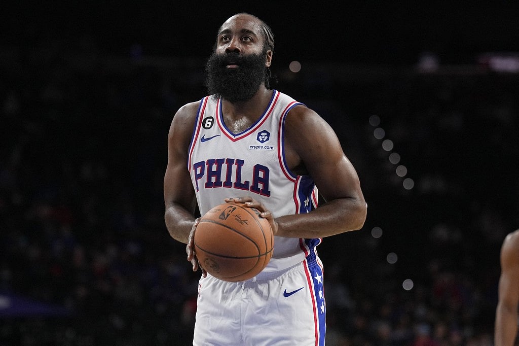 Harden eyes championship after inking new Sixers deal