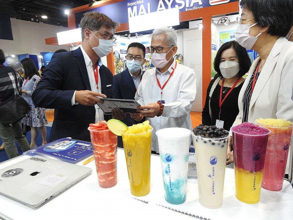 Taiwan promotes beverage chains in the Philippines