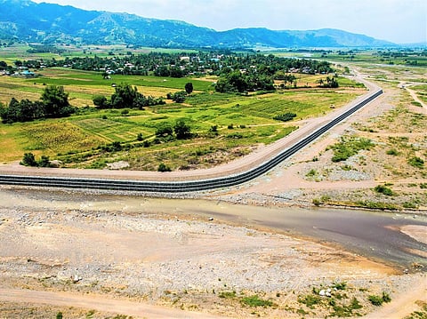 DPWH completes Ecija river dike, Aurora evacuation building