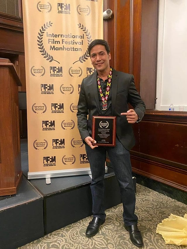 Jeffrey Hidalgo wins Best Director at Manhattan festival