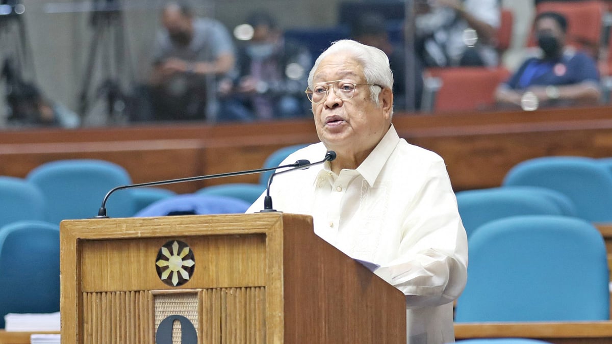 Surprise cop visits to journos get flak