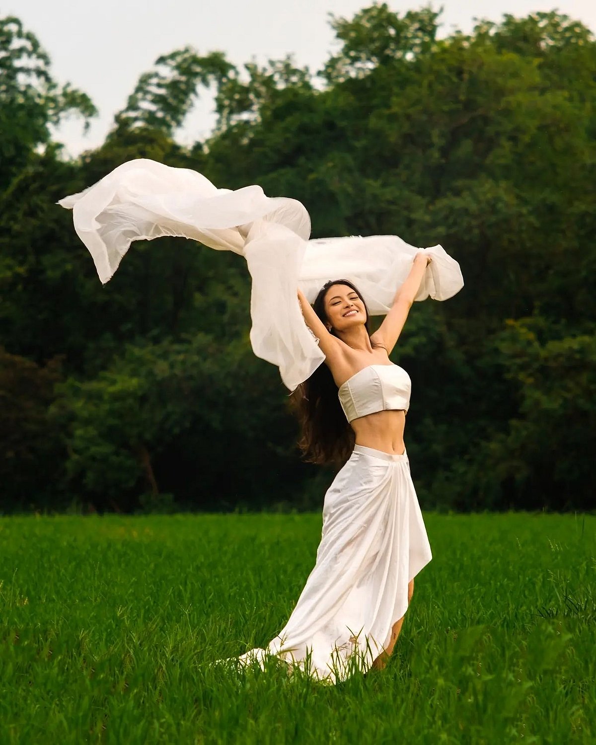 Aya Fernandez, Army reservist