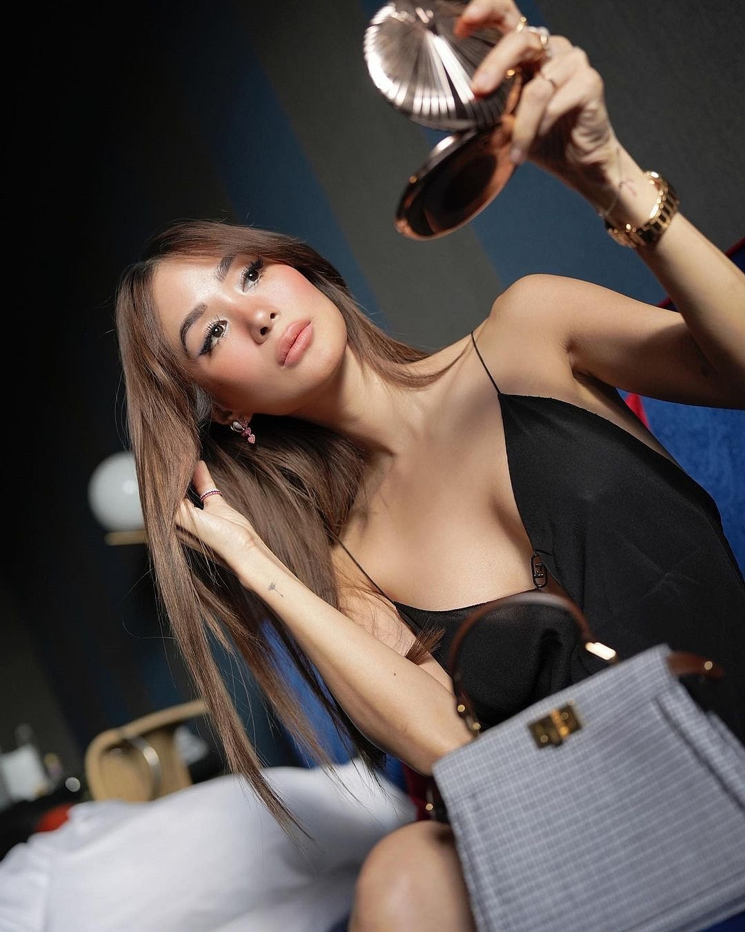 Heart Evangelista, sa Paris muna titira?