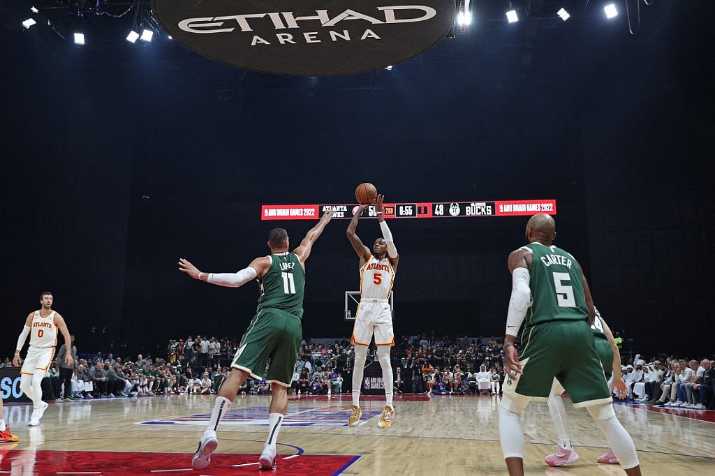 Hawks beat Bucks in Abu Dhabi