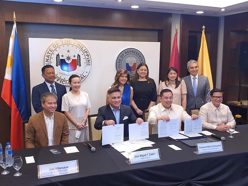 2 bills await Marcos’ signatures