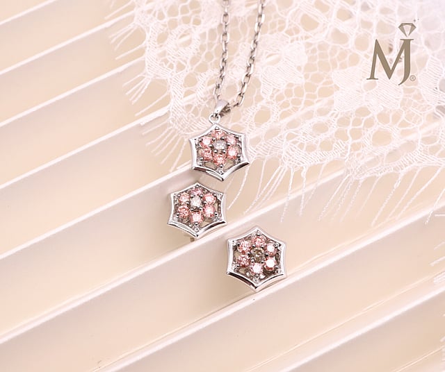 Upholding traditional jewelry-making techniques