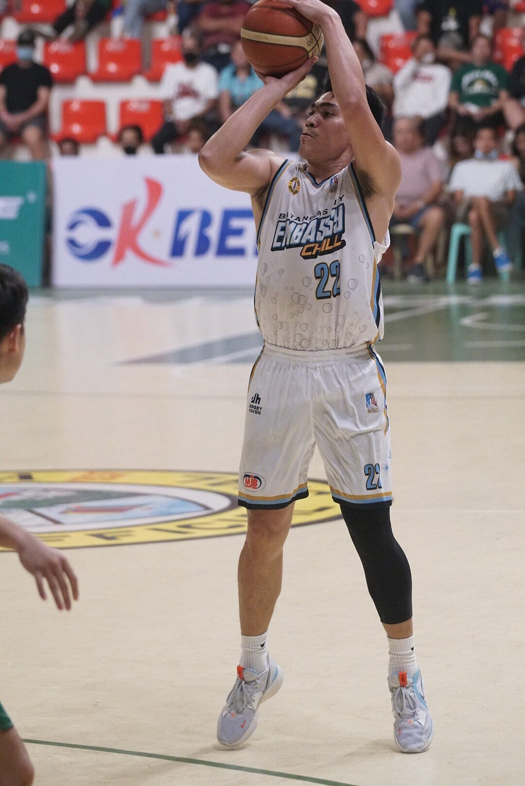 Batangas, Zambo near semis sweep