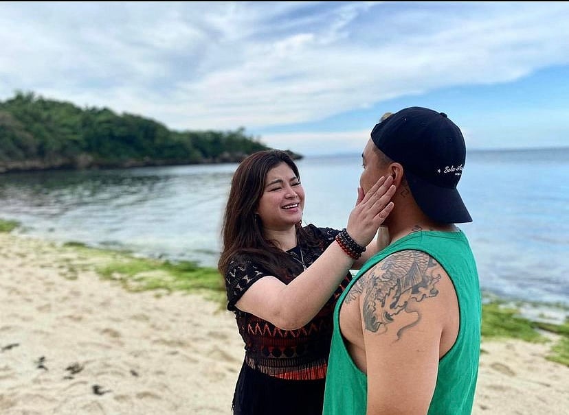 Hibernating Angel Locsin shows up on social media