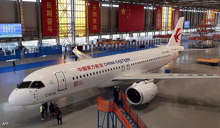 China delivers first homegrown passenger plane