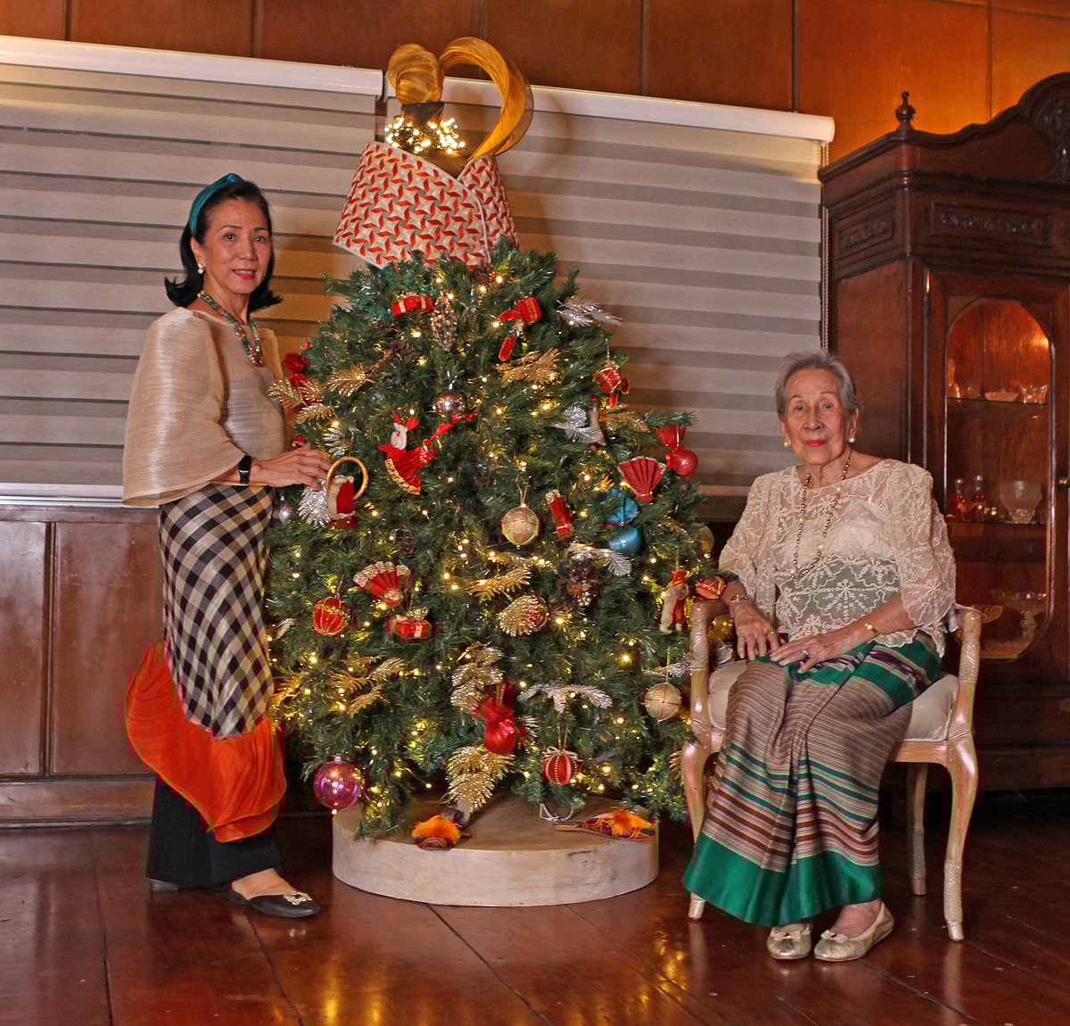An Elegant Christmas afternoon at Ditta Sandico’s New Manila home