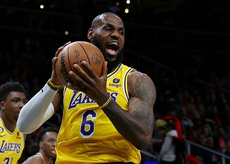 LeBron’s 47 points on 38th birthday spark Lakers to NBA win
