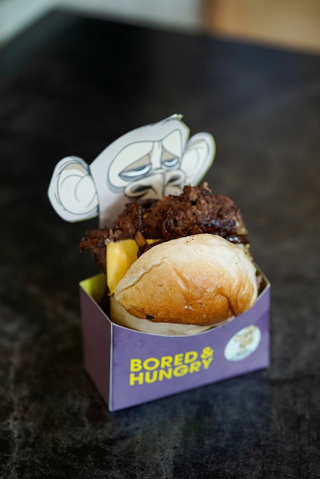 Bored & Hungry burger: Crunchy, juicy, comfort-food heaven