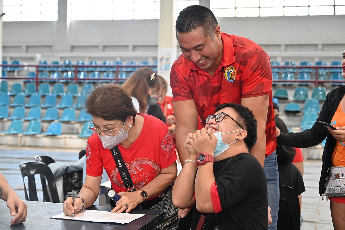 300 PWD students receive aid from San Juan City gov’t