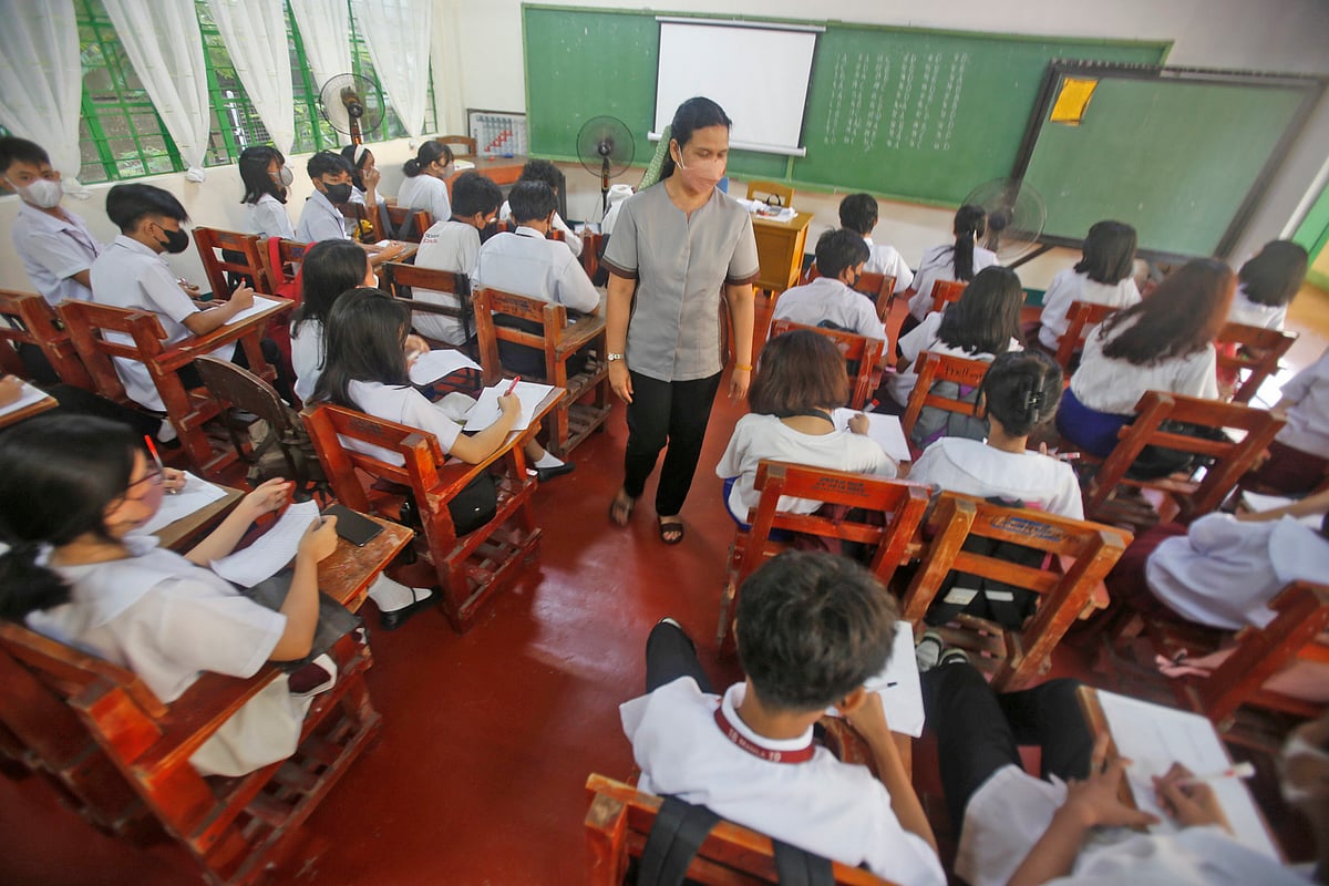 36K learners, DepEd teachers receive school supplies