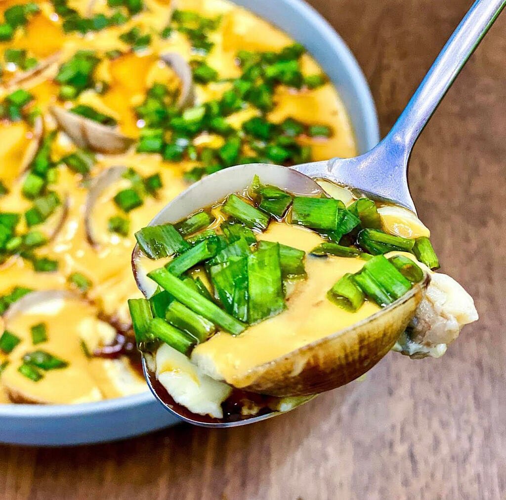Steamed Egg with Clams